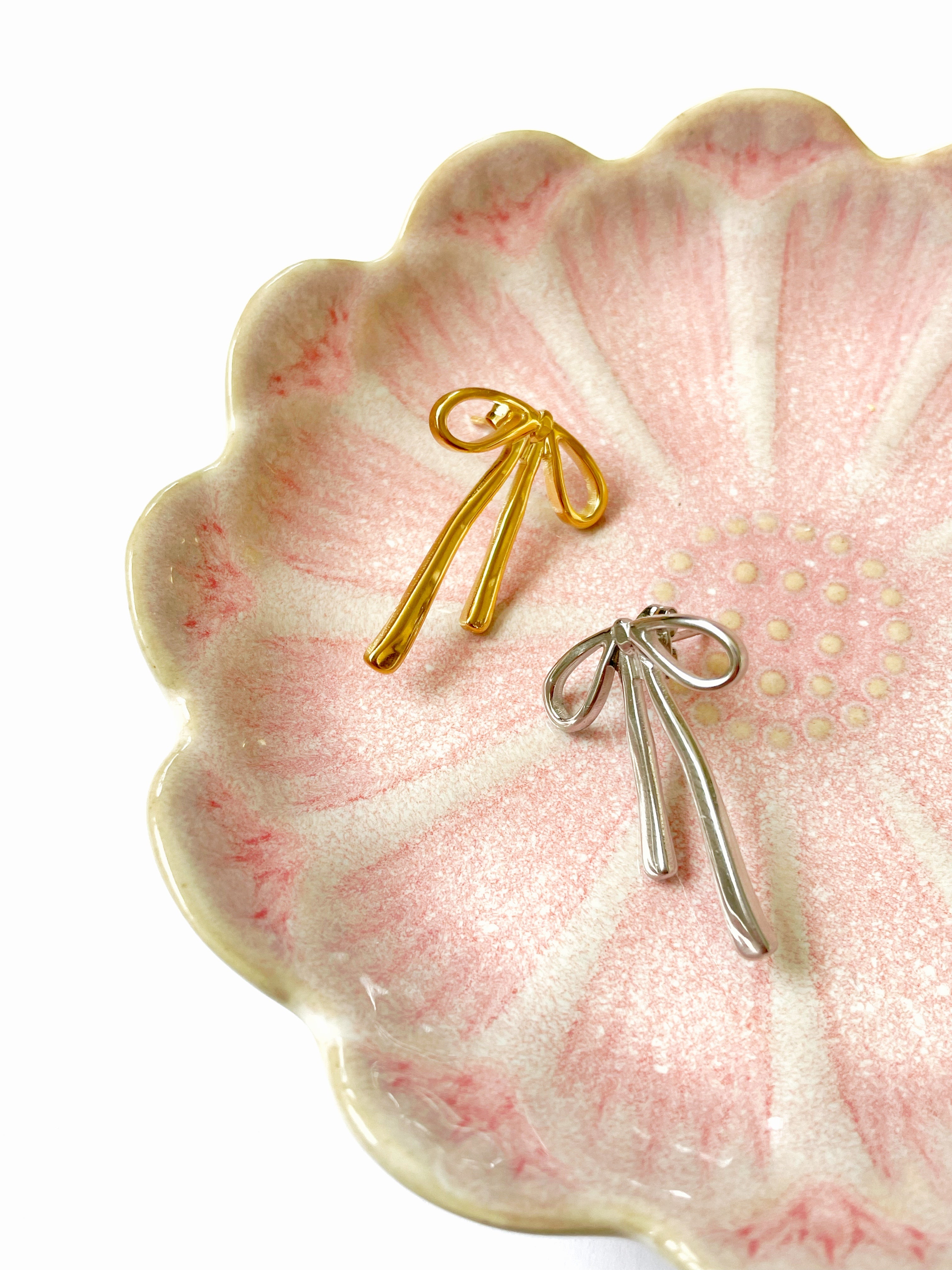 Demure Bow Studs – Emily C Designs